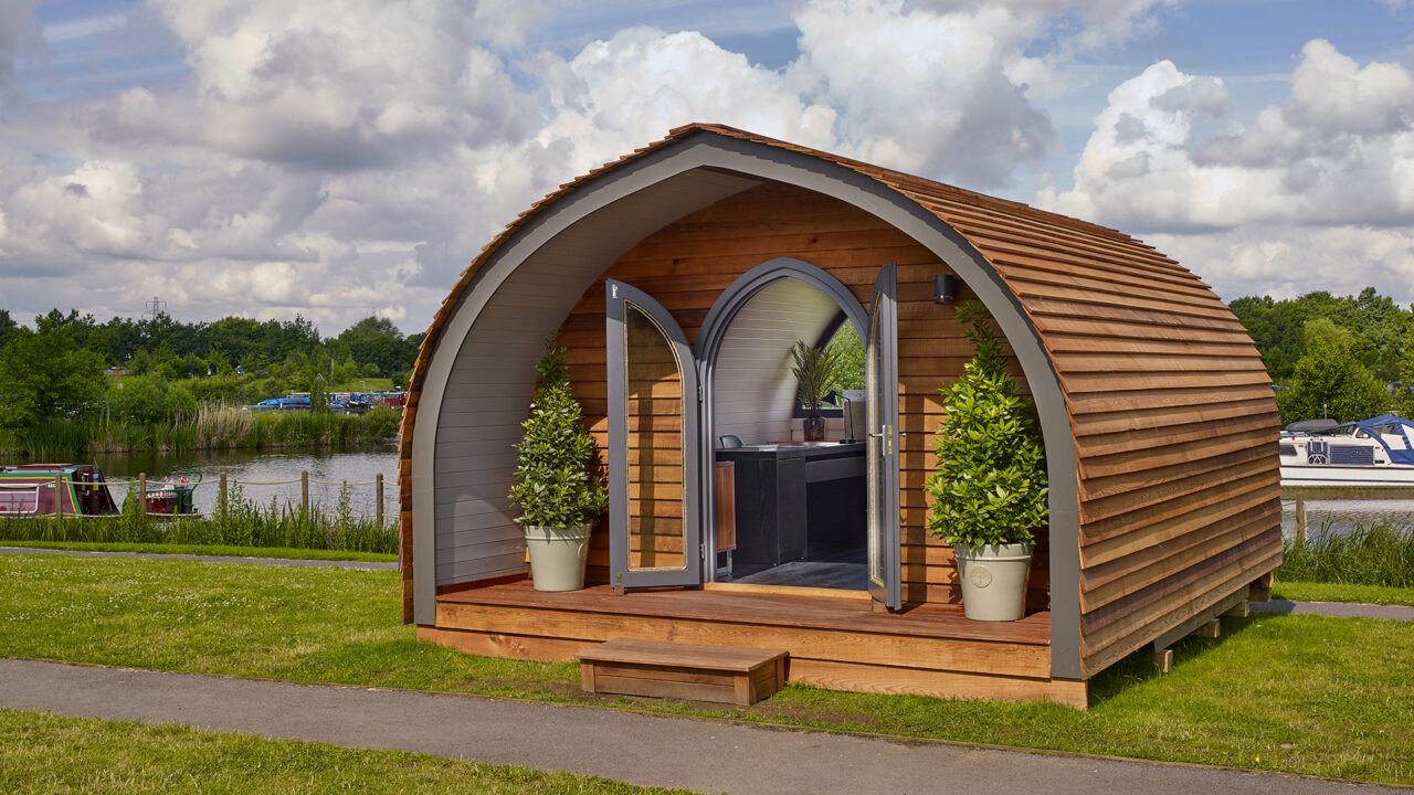 Earth Pods - Outdoor Living